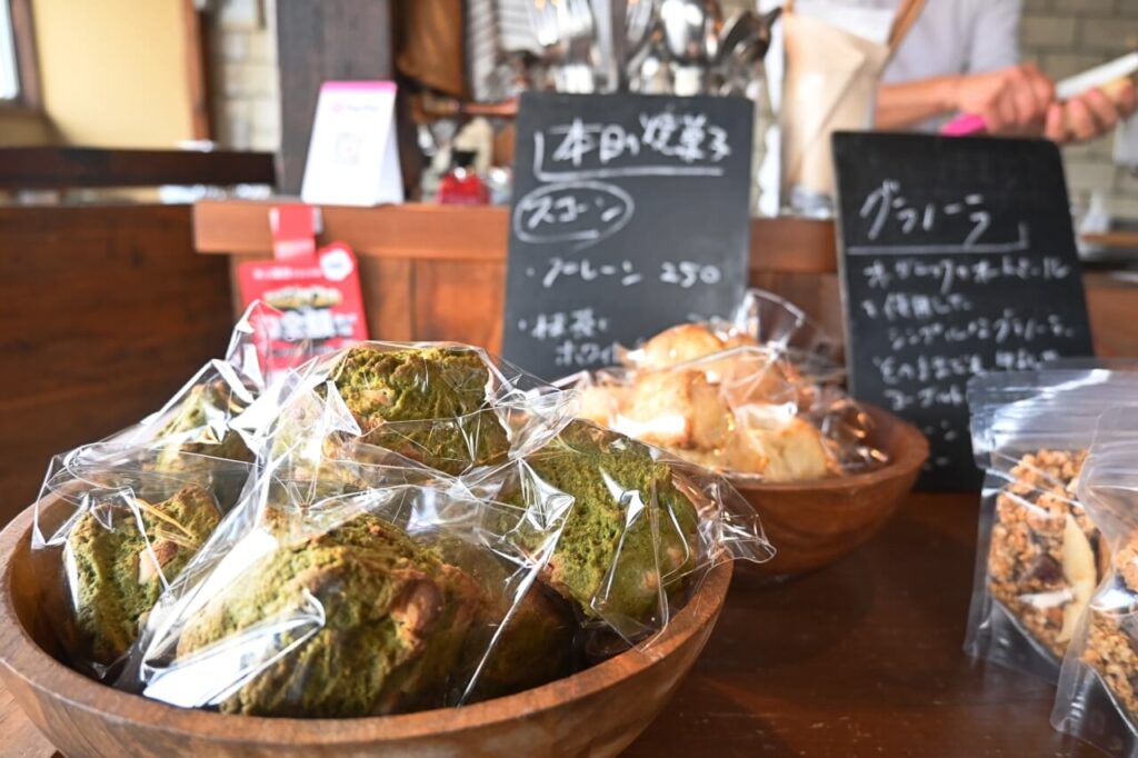 上田市「kadokko」人気店のウマすぎる季節のピザとデザートを堪能 | シンプル自然 長野暮らし