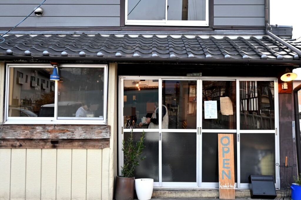 上田市「kadokko」人気店のウマすぎる季節のピザとデザートを堪能 | シンプル自然 長野暮らし