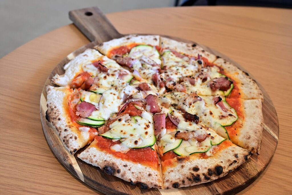 東御市「mitocafe」Open・美カフェで頂くボリューミーなピザランチ | シンプル自然 長野暮らし