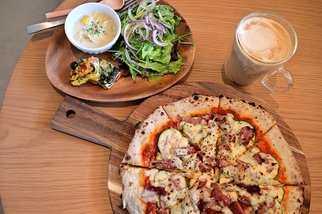 東御市「mitocafe」Open・美カフェで頂くボリューミーなピザランチ | シンプル自然 長野暮らし